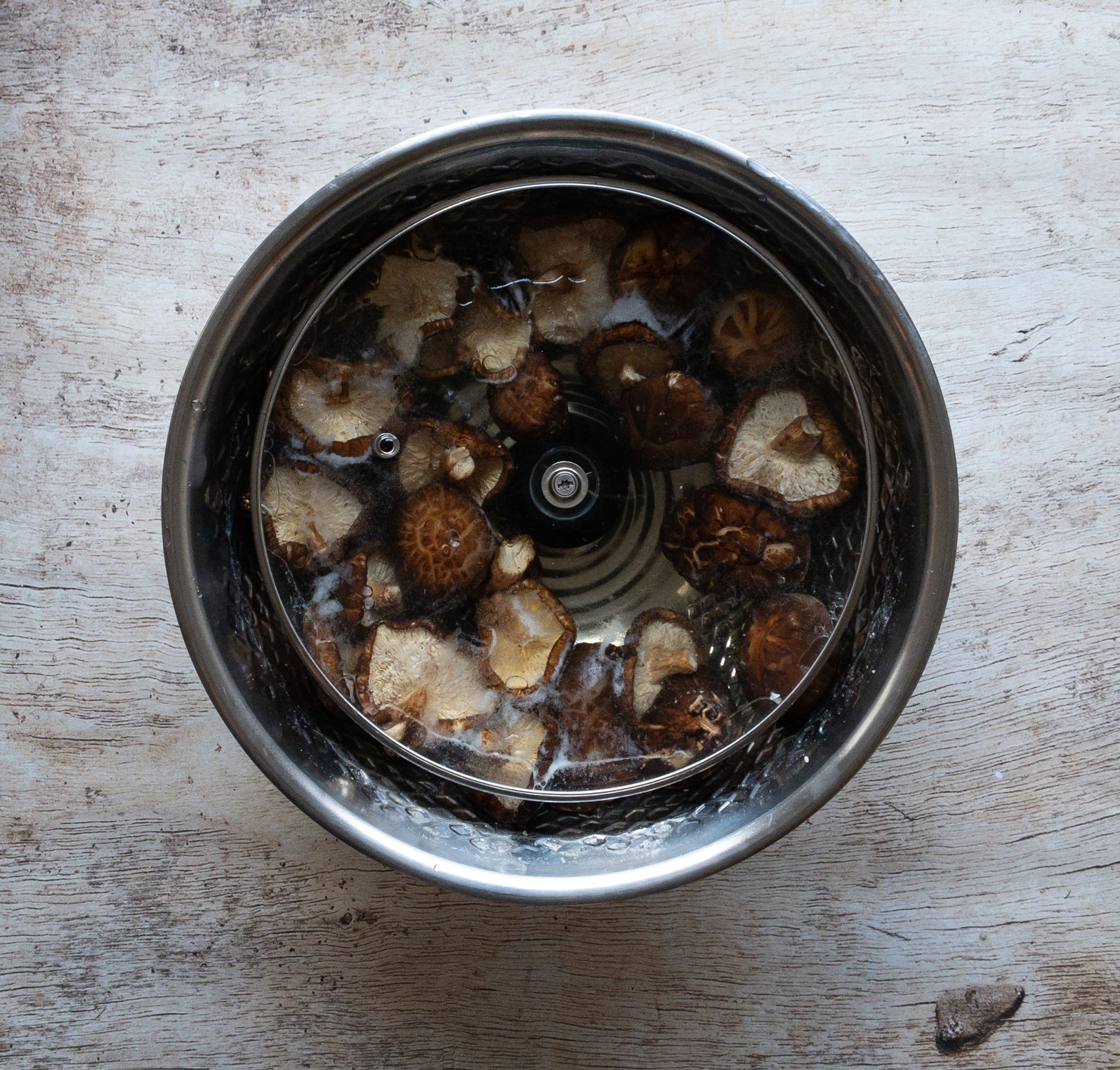 Omma’s Beoseot Bap (Mushroom Rice) – the little stone